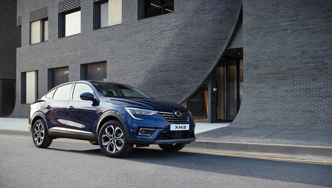 르노삼성차, 동급 최대 크기ㆍ가성비 ‘XM3’ 공개…판매가 1,719만~2,532만원 | 한국일보