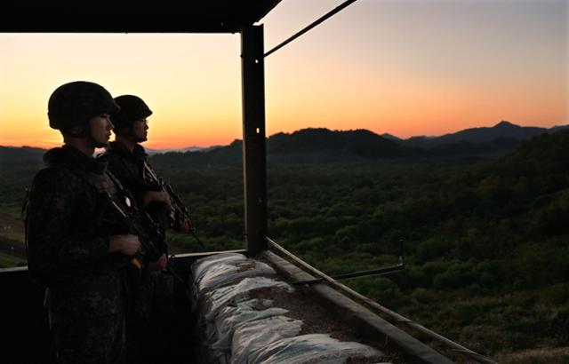 DMZ 불빛만큼 빛난 GOP 병사들 눈빛