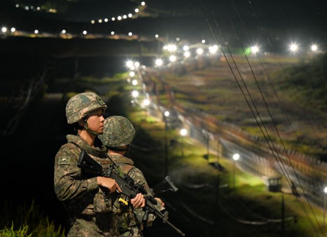 DMZ 불빛만큼 빛난 GOP 병사들 눈빛