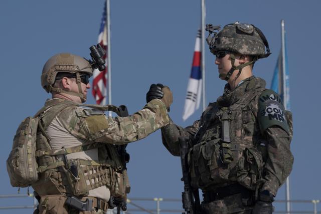 [단독] 北까지 25m 'JSA 초소'…70년 혈맹 최전선을 가다